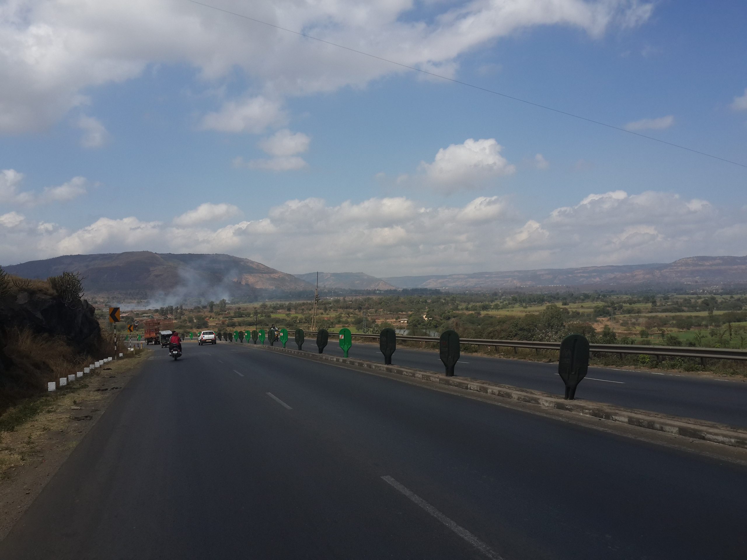 India Introduces Rs 1.5 Lakh Cashless Treatment for Road Accident Victims - Maxim Infra News