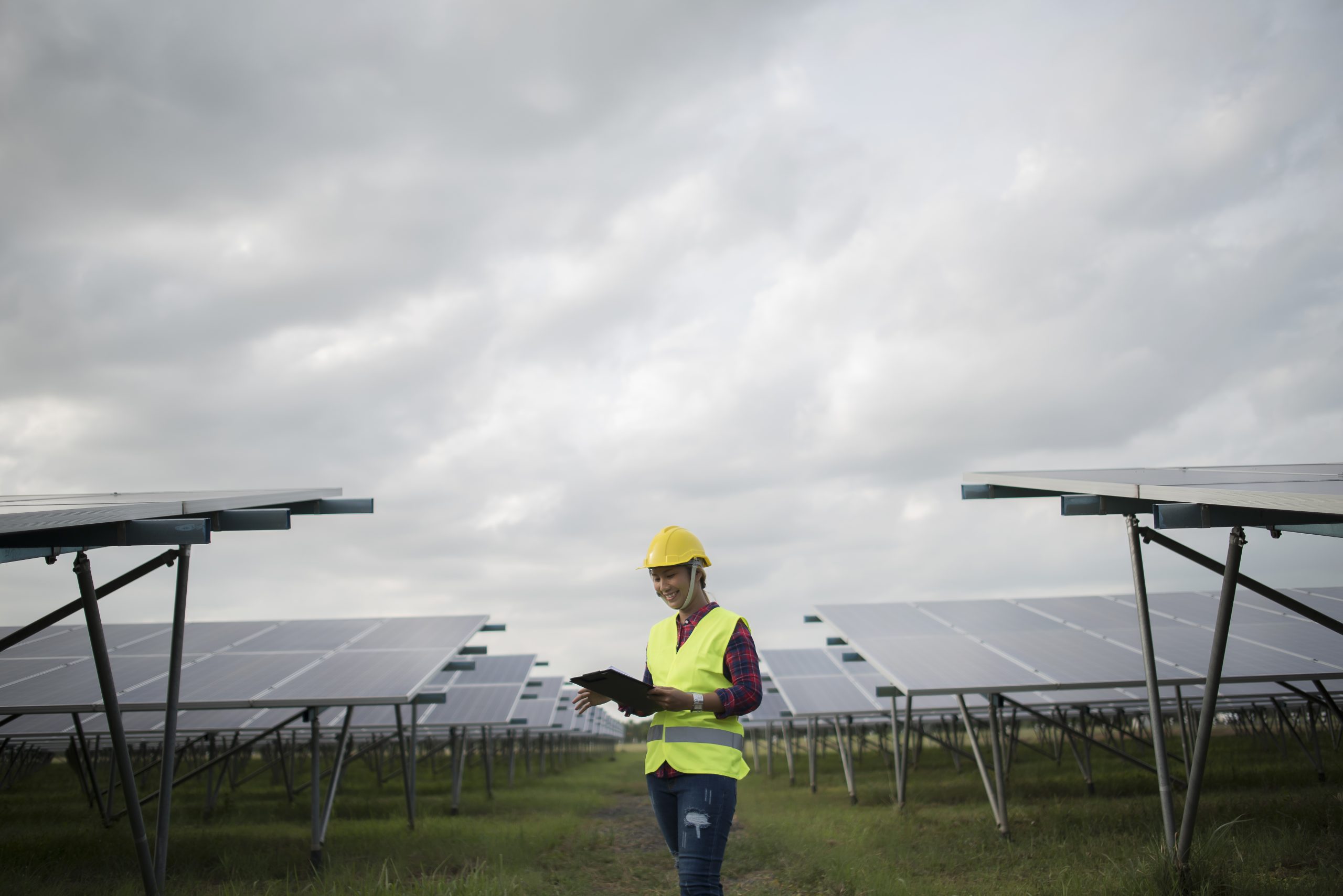 True Power’s Barabanki 1 GW Solar Panel Project Launched with ₹100 ...