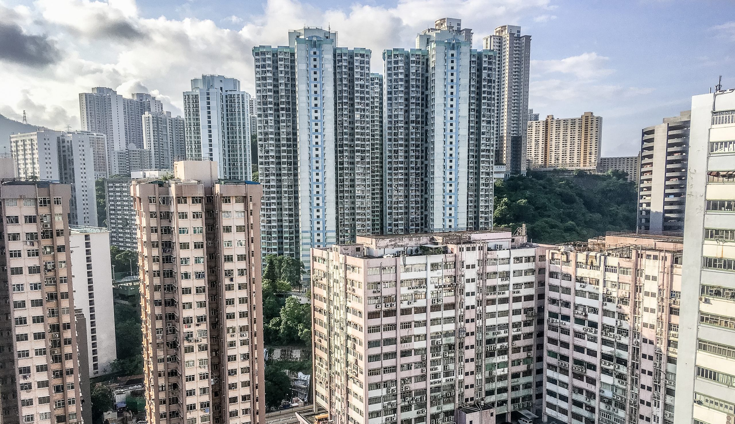 Interest Rate Cuts Improve Home Affordability in Kolkata - Maxim Infra News